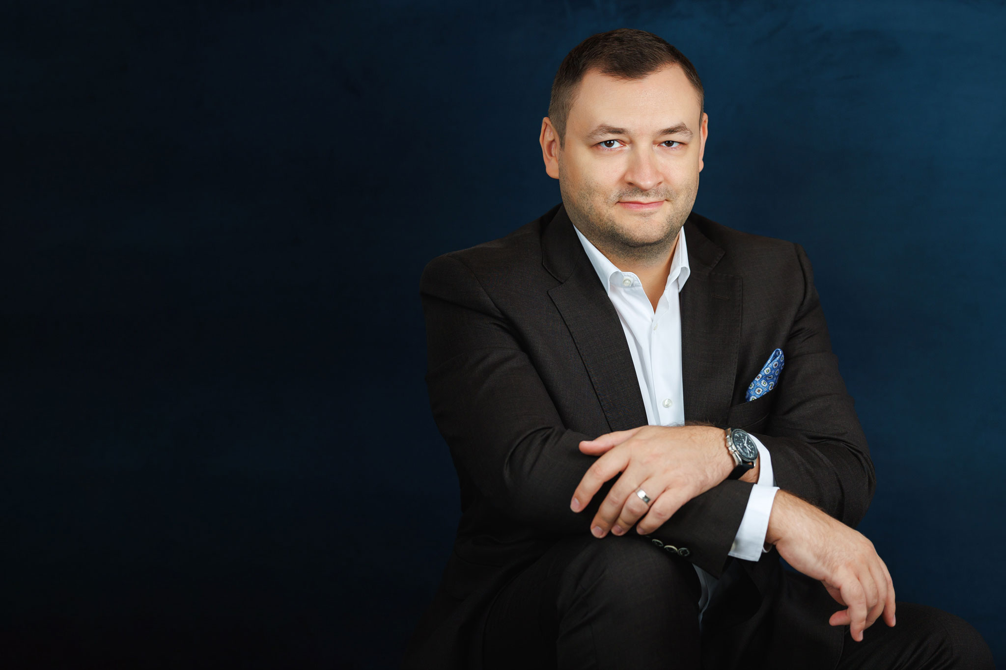 Doctor Ionuț Leahu - Medic stomatolog cu competență în implantologie orală